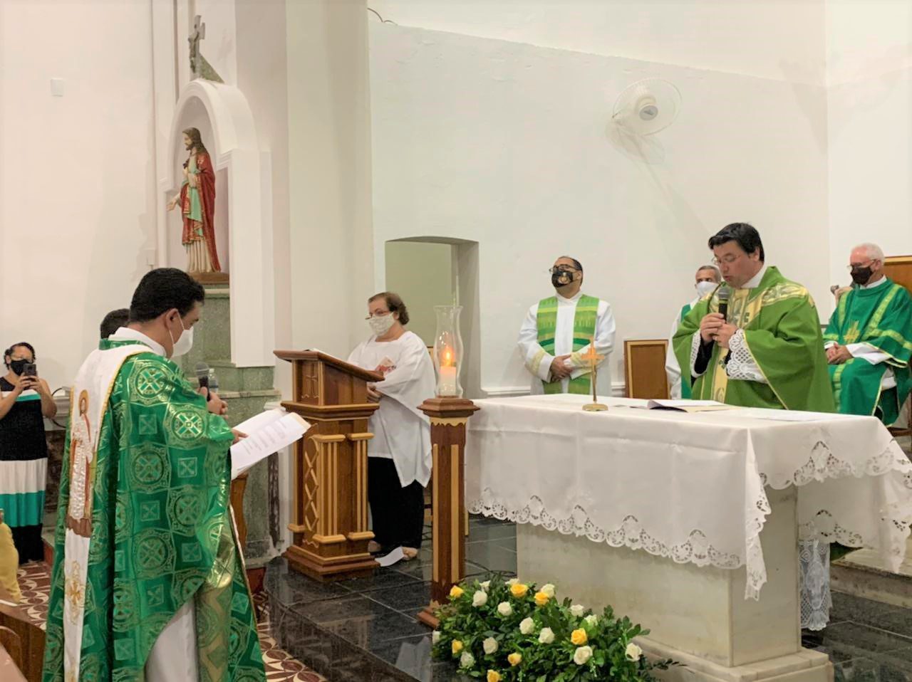 Padre Leandro Monaia toma posse em Senador Cortes (MG) | Arquidiocese ...